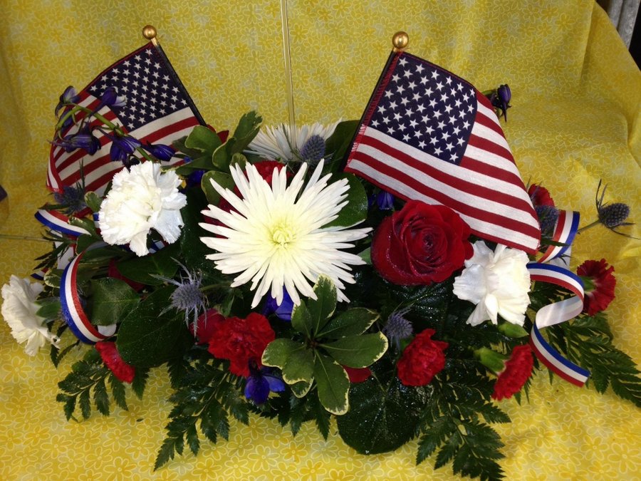 Patriotic Flag Centerpiece Flower Delivery The Villages FL - Plantation ...